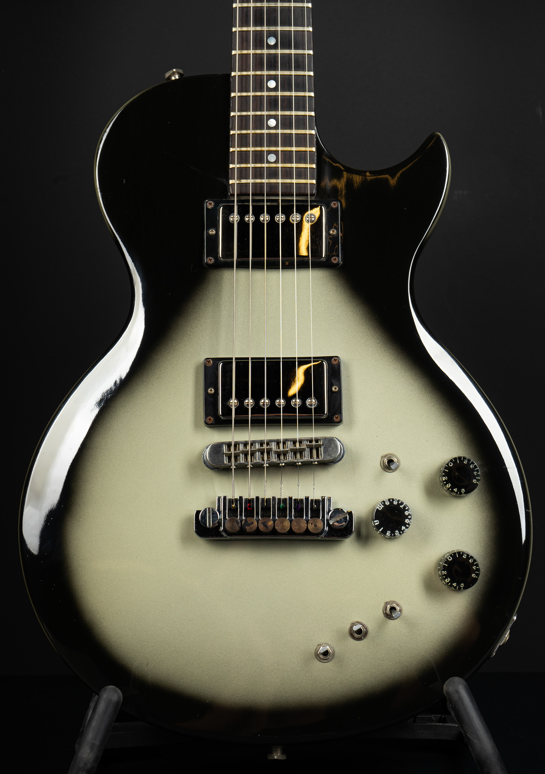 1981 Gibson Sonex Artist – Silverburst – GuitarPoint