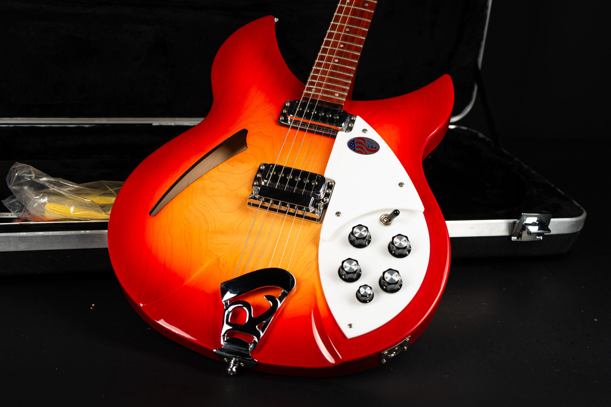 2016 Rickenbacker 330 Fireglo – GuitarPoint