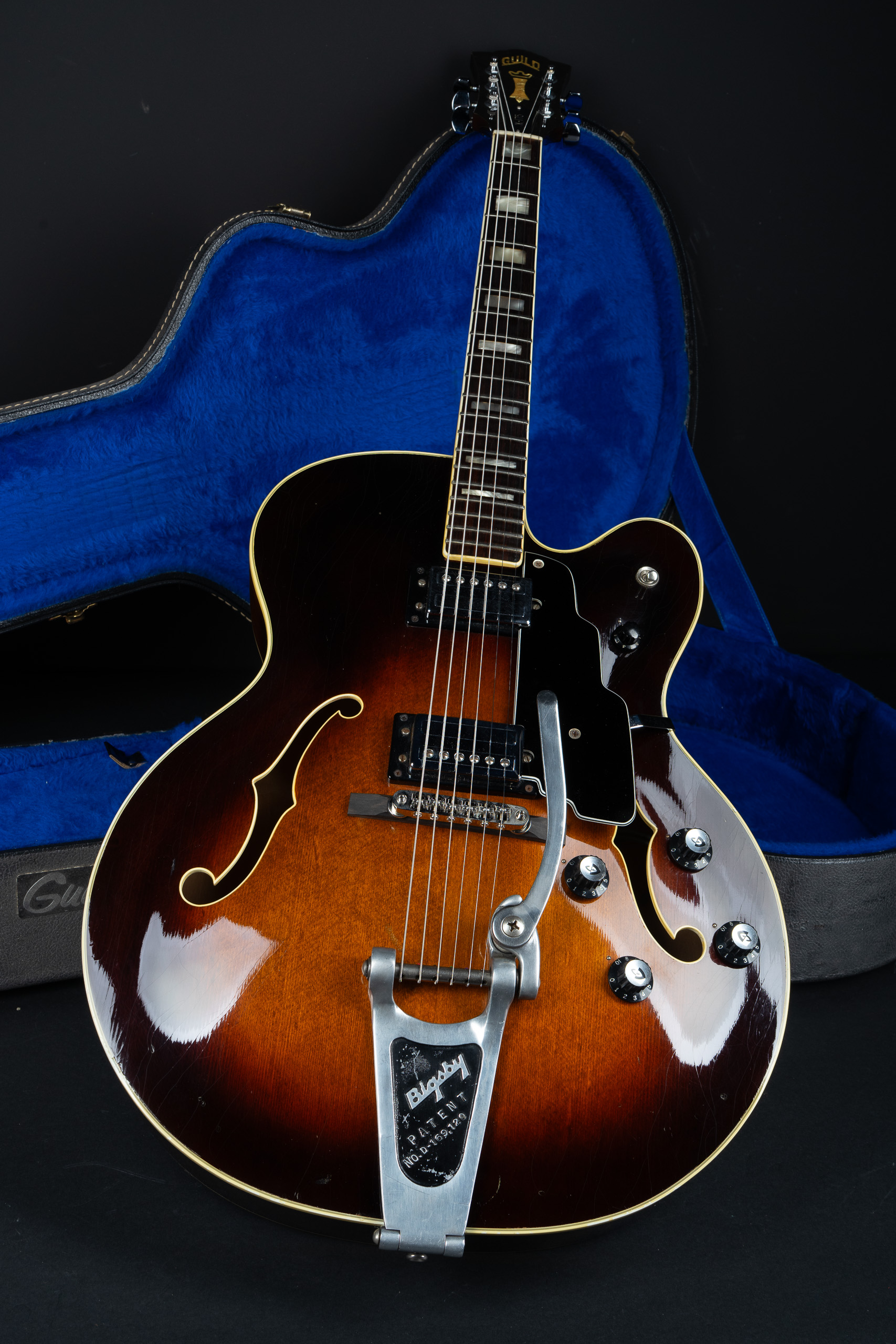 1980 Guild X-175 - Sunburst - GuitarPoint