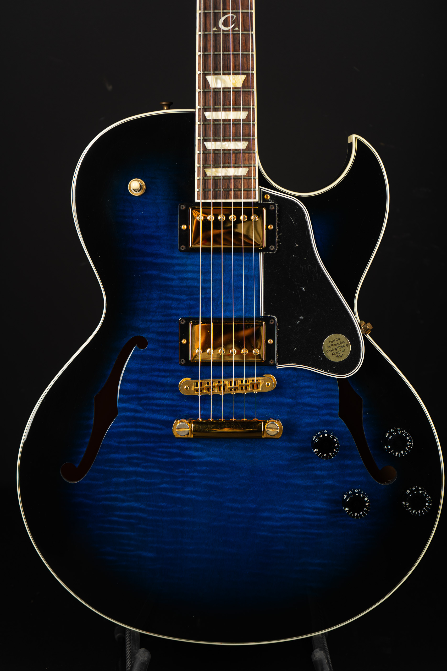 2006 Gibson ES-137 Classic – Blue Burst – GuitarPoint