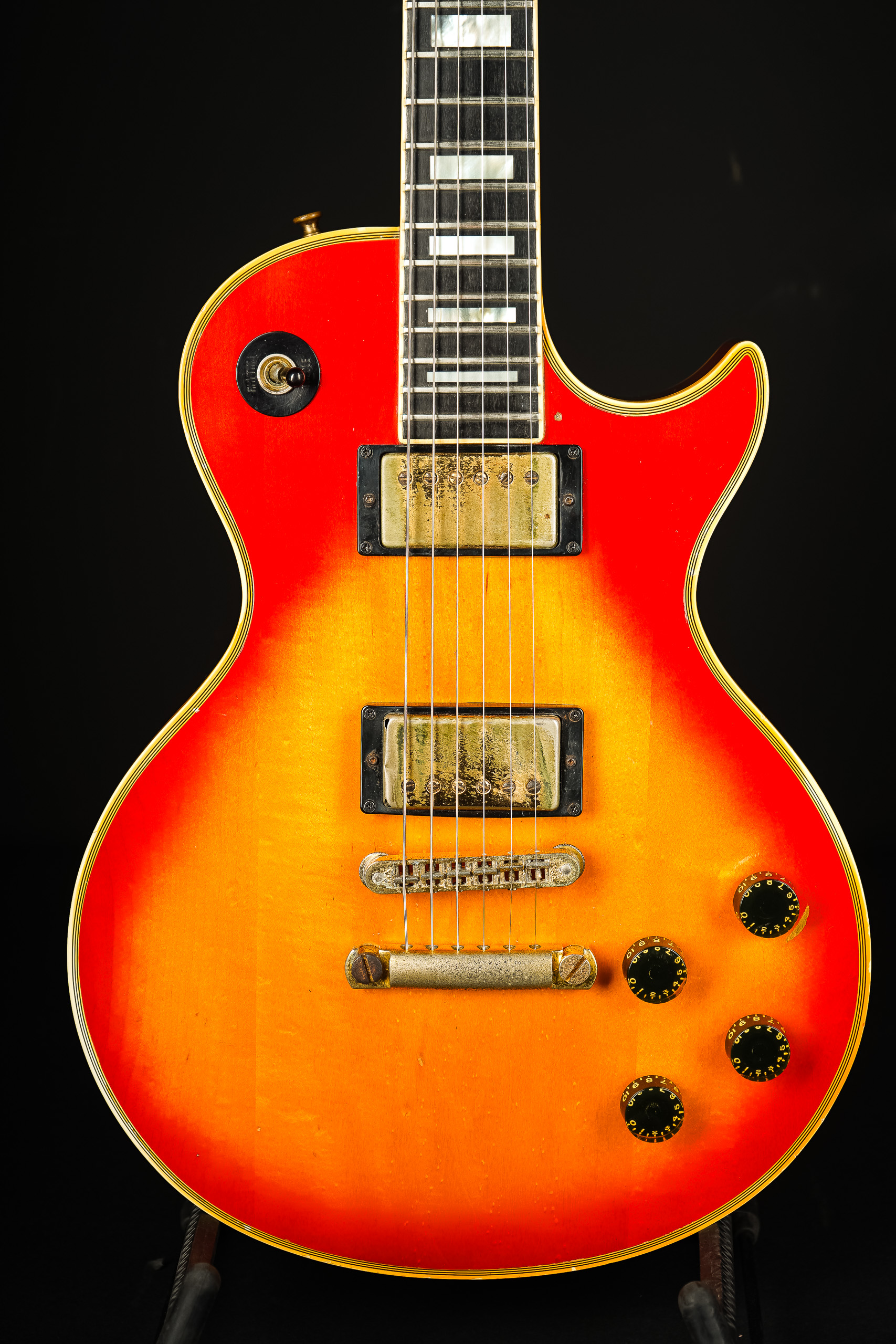 1979 Gibson Les Paul Custom – Sunburst – GuitarPoint