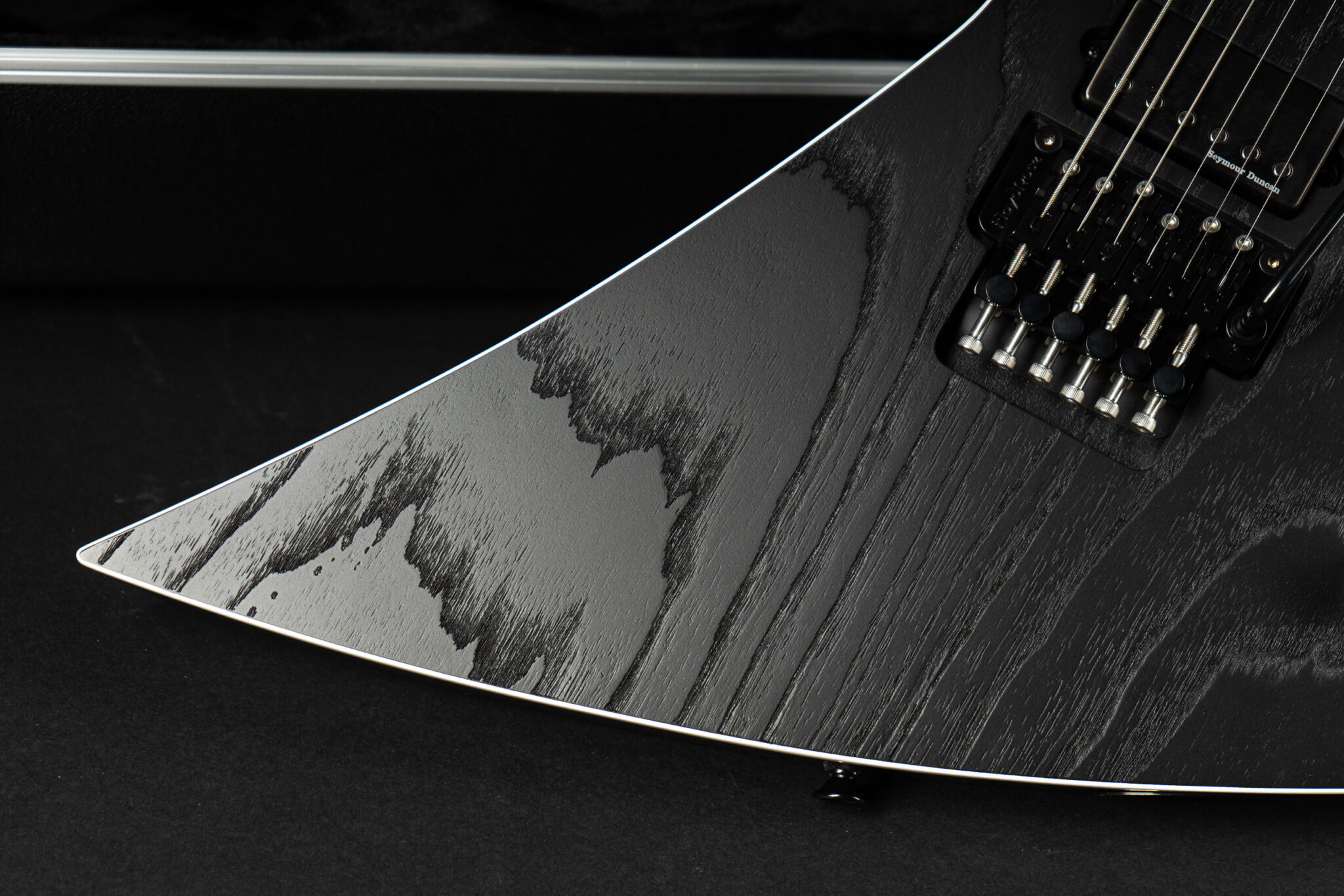 Jackson USA Jeff Loomis Signature Kelly – Black Ash – GuitarPoint