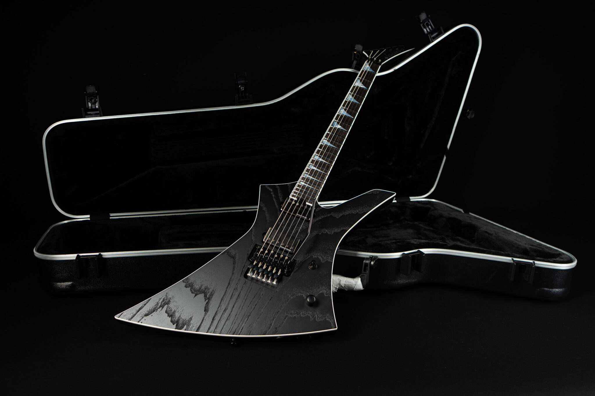 Jackson USA Jeff Loomis Signature Kelly – Black Ash – GuitarPoint