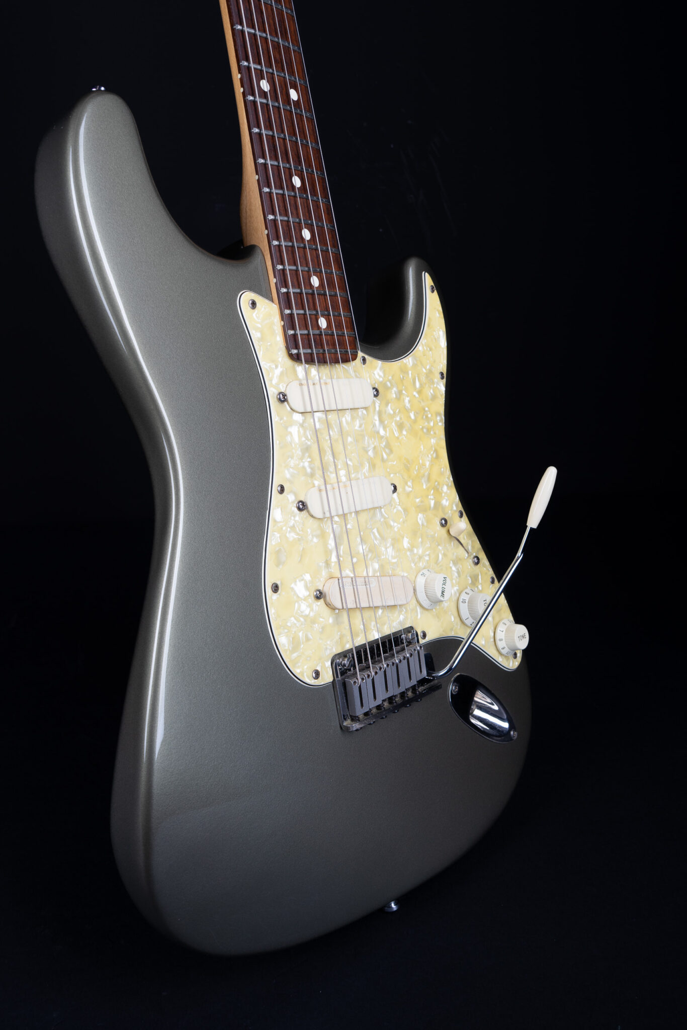 1989 Fender Stratocaster Plus - Silver - GuitarPoint