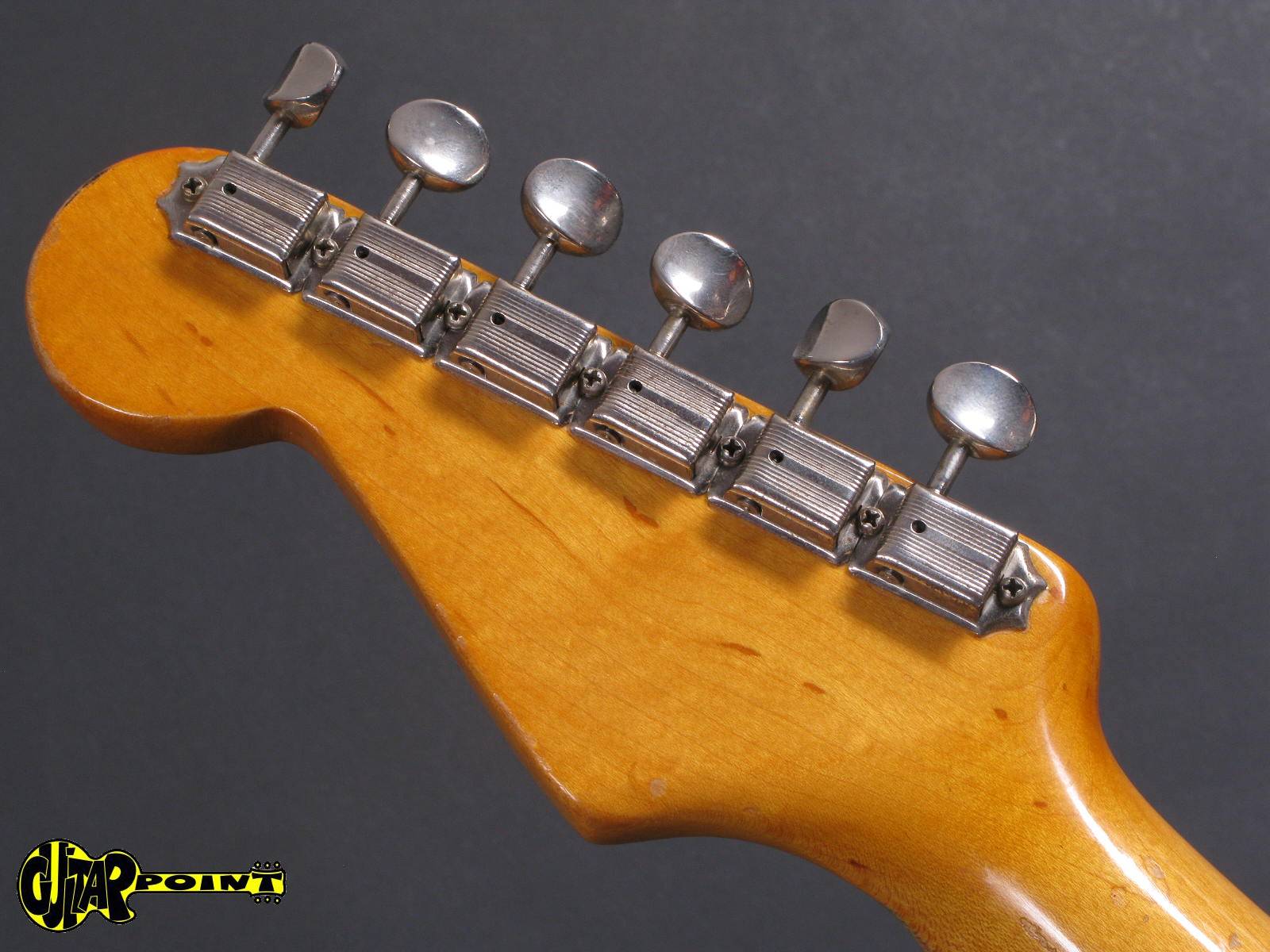 1954 Fender Stratocaster – 2-tone Sunburst – GuitarPoint