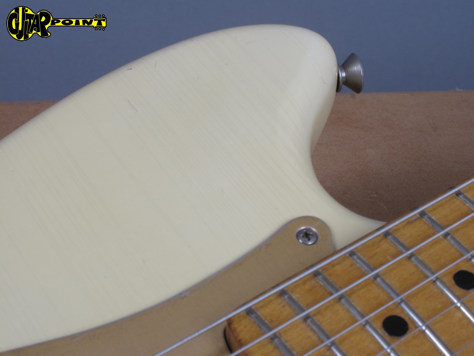 1957 Fender Musicmaster – Beige – GuitarPoint
