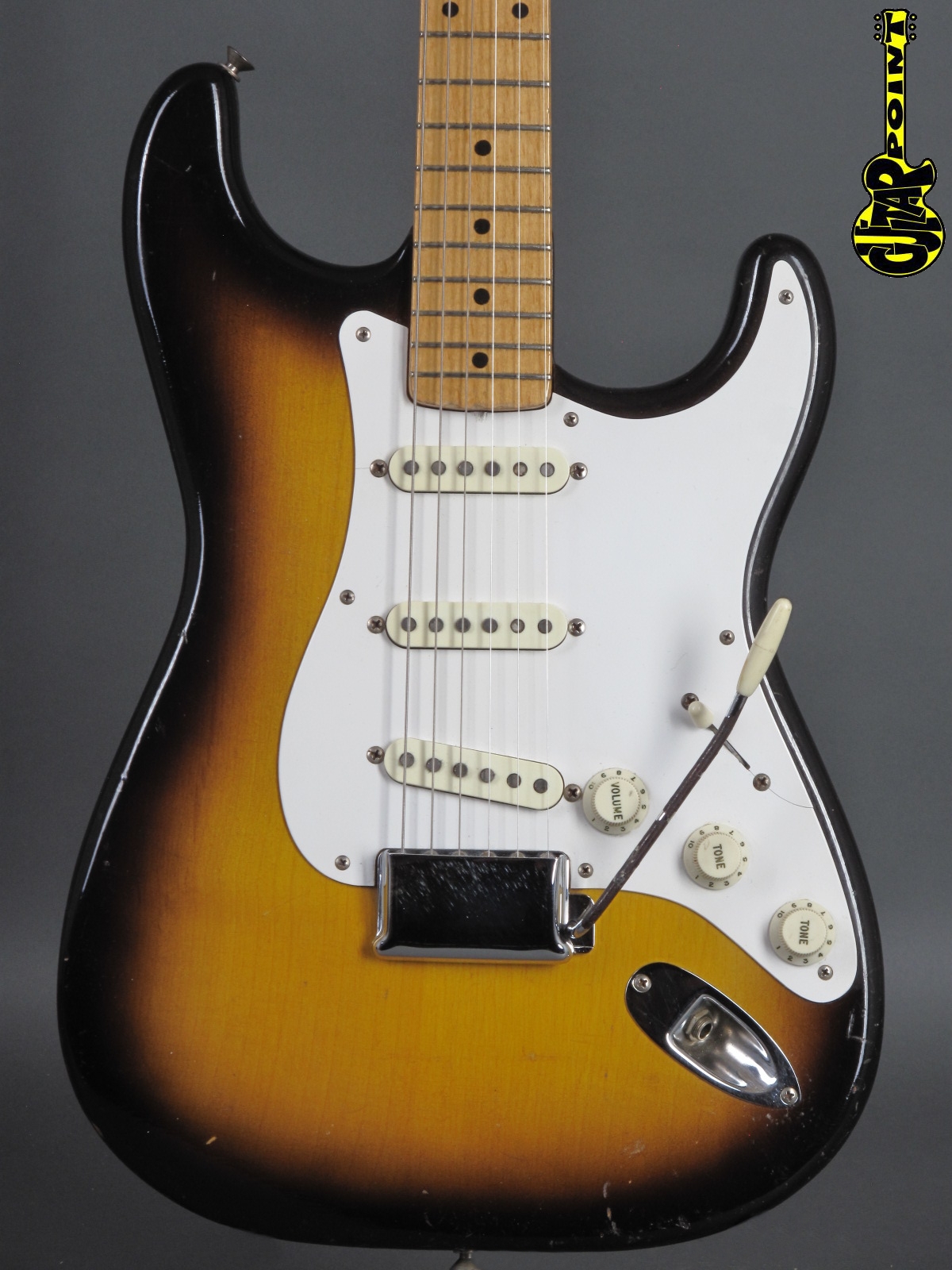 1957 Fender Stratocaster – 2-tone Sunburst – GuitarPoint