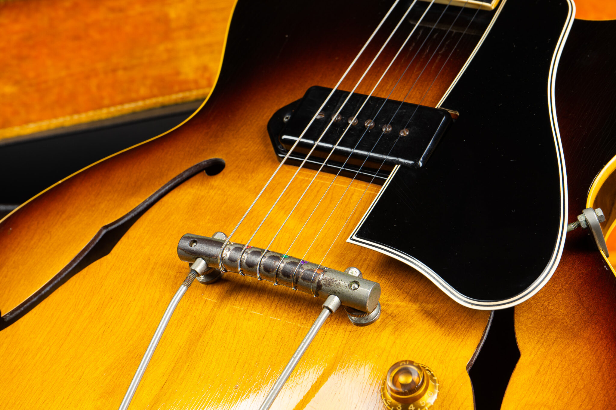 1958 Gibson ES-225T – Sunburst – GuitarPoint