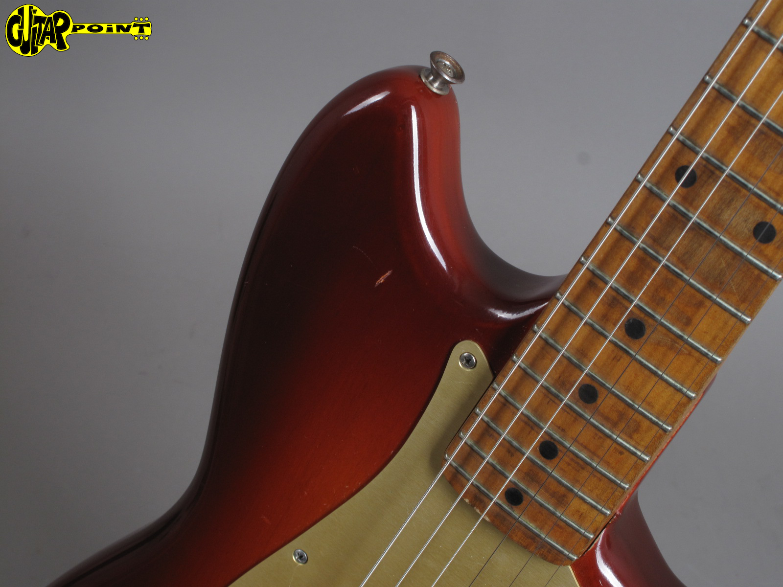 1959 Fender Musicmaster Mod – Sunburst – GuitarPoint