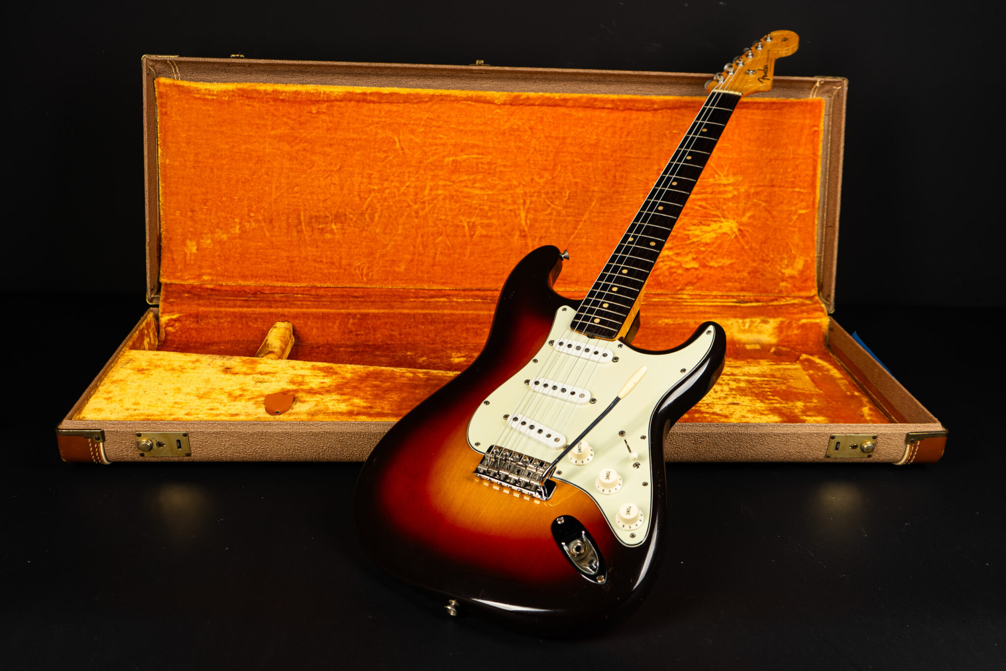 1960 Fender Stratocaster – Sunburst – GuitarPoint