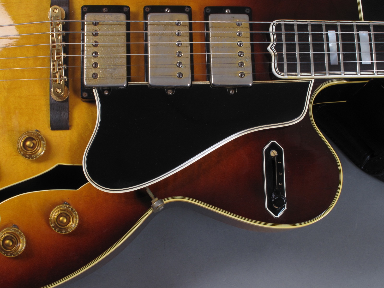 1960 Gibson ES-5 Switchmaster – Sunburst – GuitarPoint