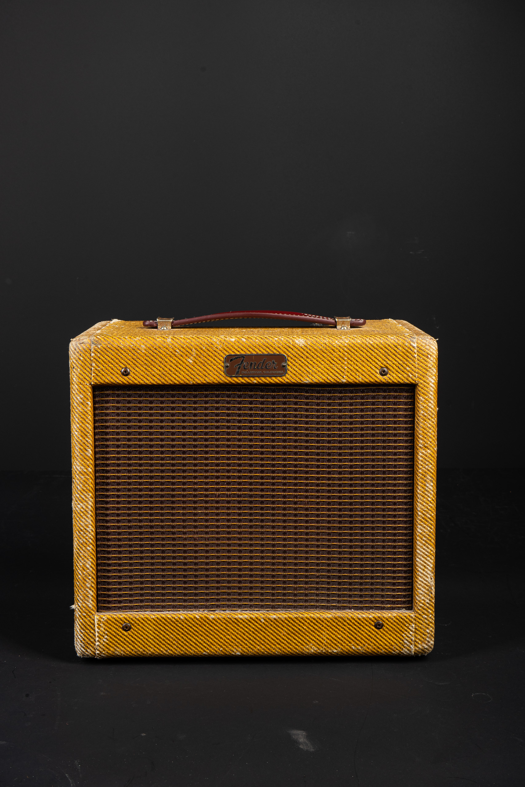 1963 Fender Champ Tweed 5F1 – GuitarPoint