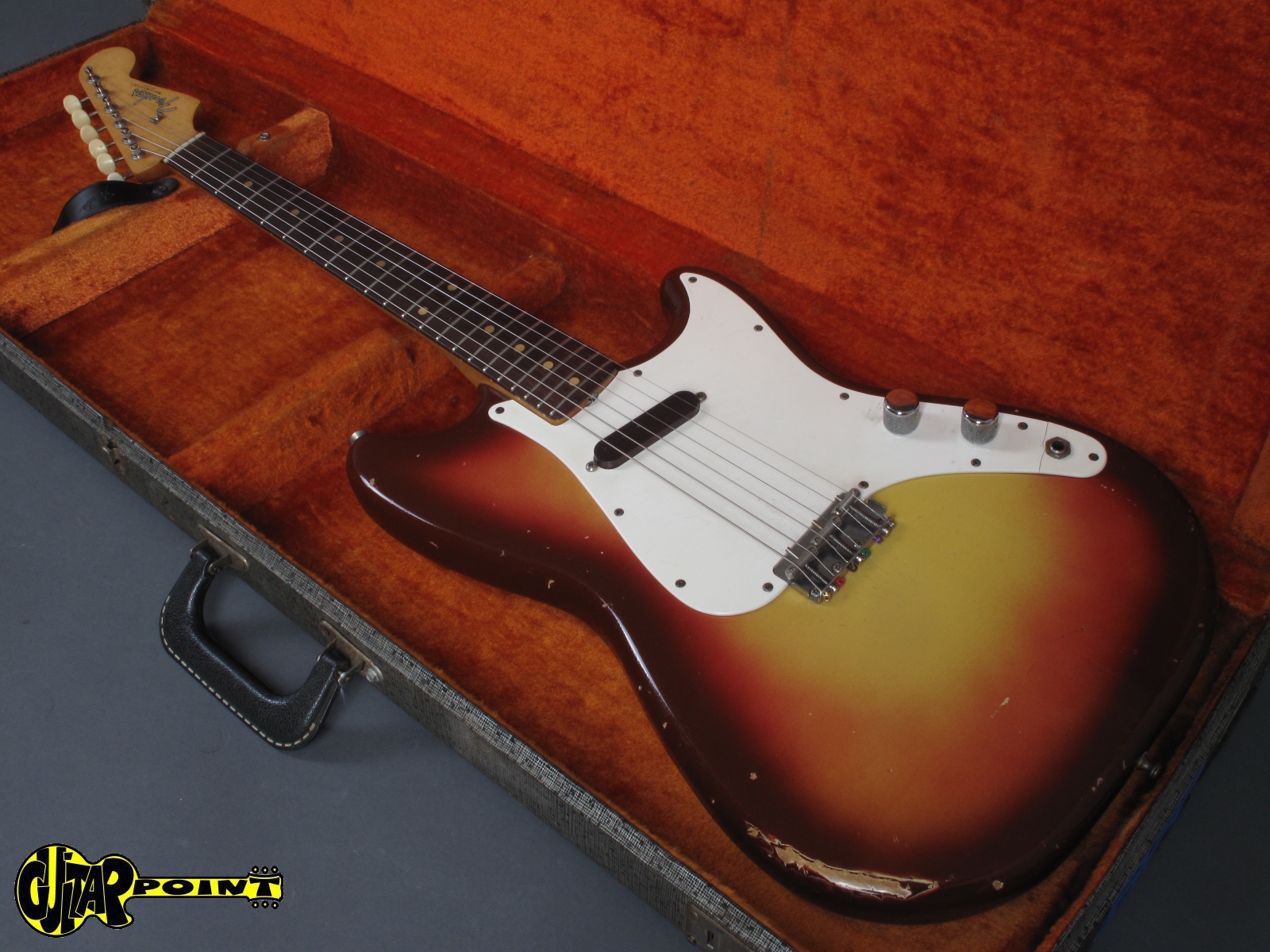 1963 Fender Musicmaster – Sunburst – GuitarPoint
