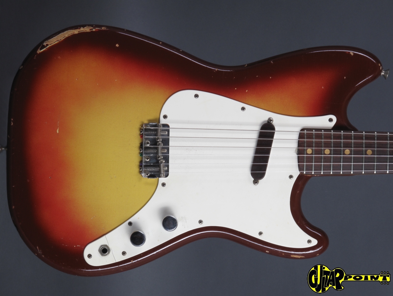 1963 Fender Musicmaster – Sunburst – GuitarPoint