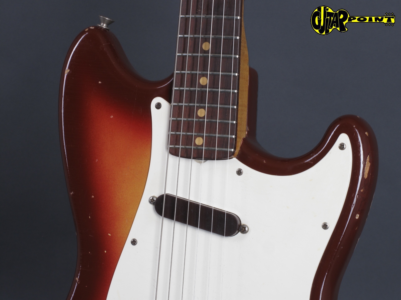 1963 Fender Musicmaster – Sunburst – GuitarPoint