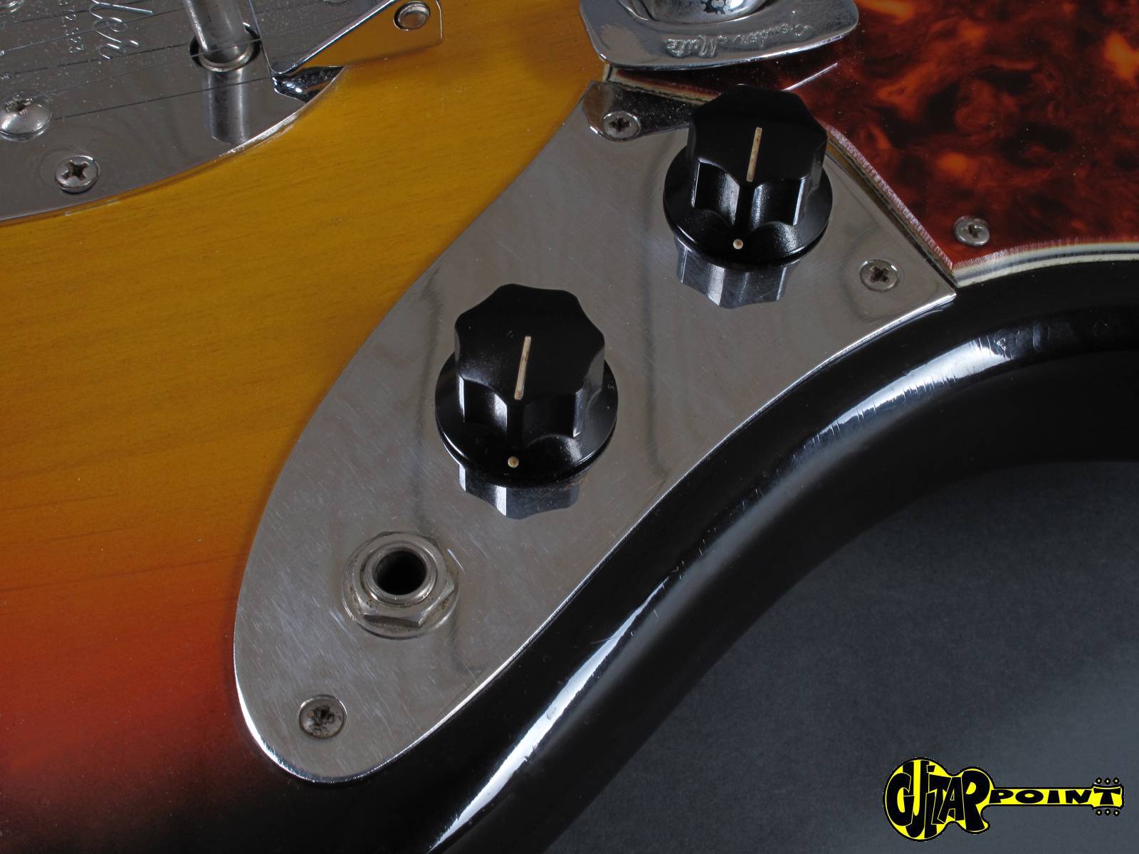 1965 Fender Jaguar – 3-tone Sunburst | GuitarPoint