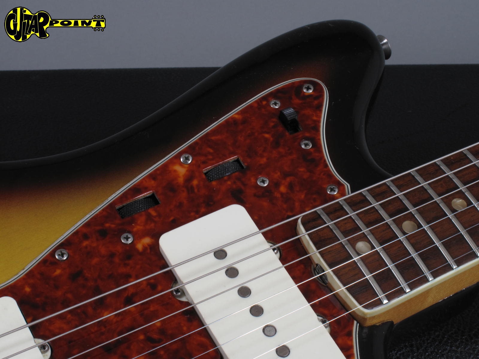 1966 Fender Jazzmaster - 3-tone Sunburst - exc+ ! - GuitarPoint