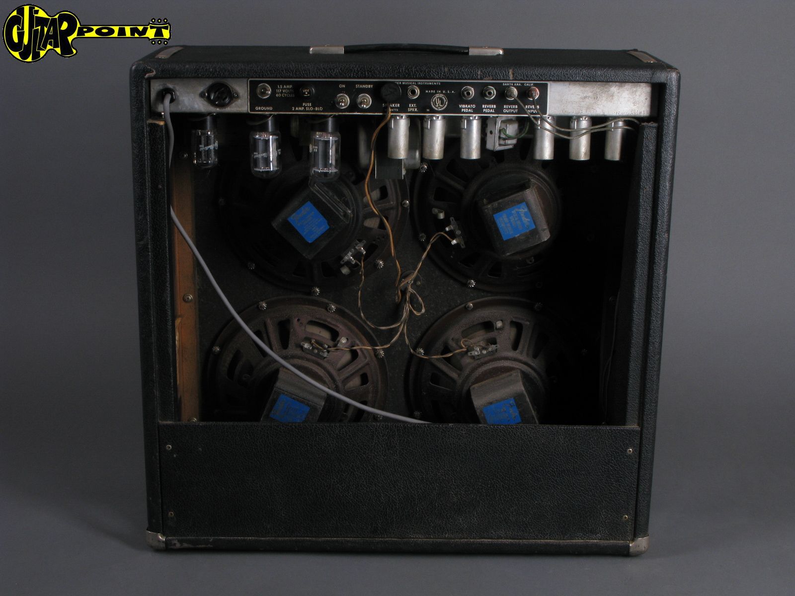 1967 Fender Super Reverb 4×10″ – GuitarPoint