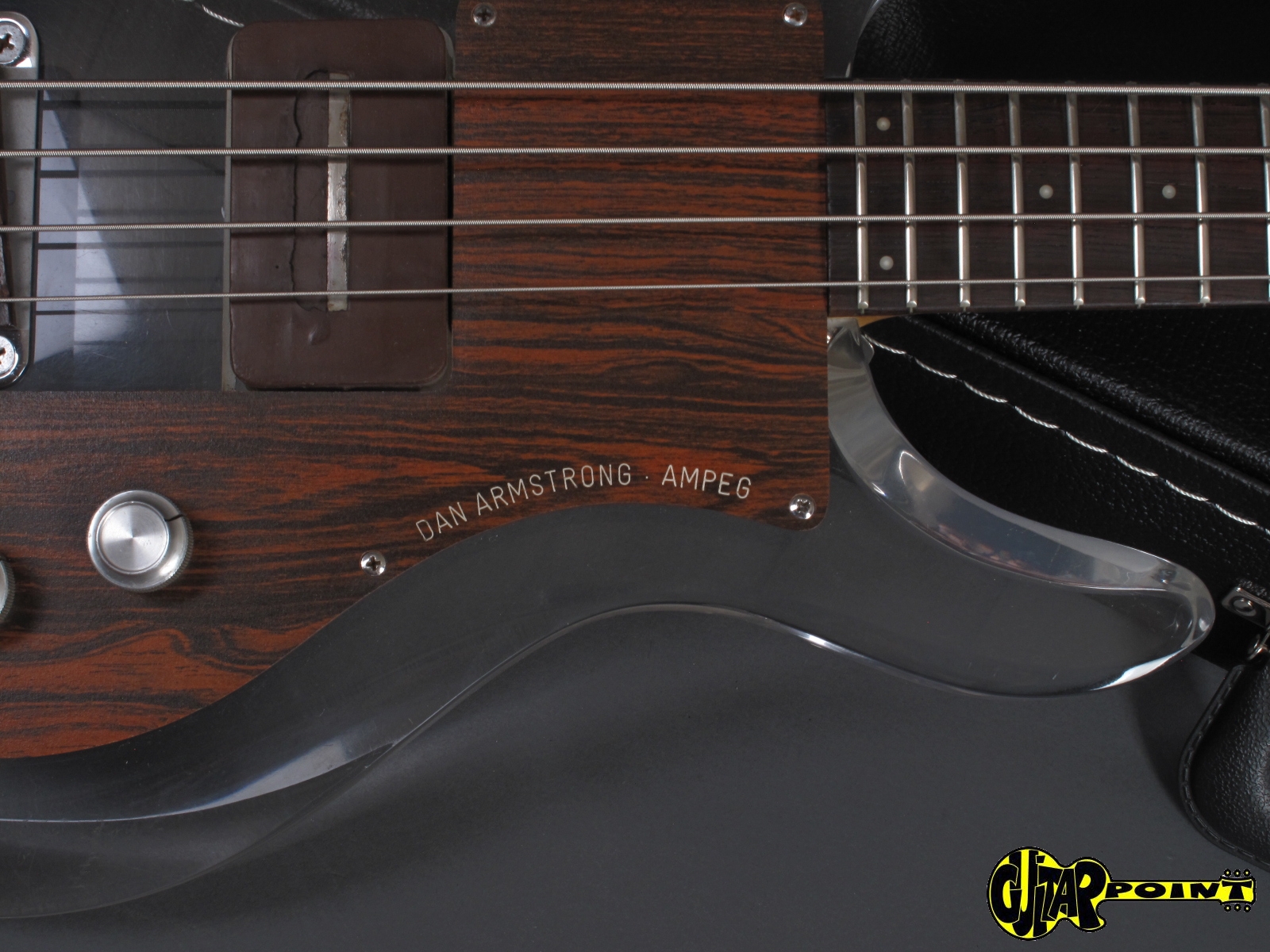 1970 Dan Amstrong (Ampeg) Lucite – Plexiglass Bass – GuitarPoint
