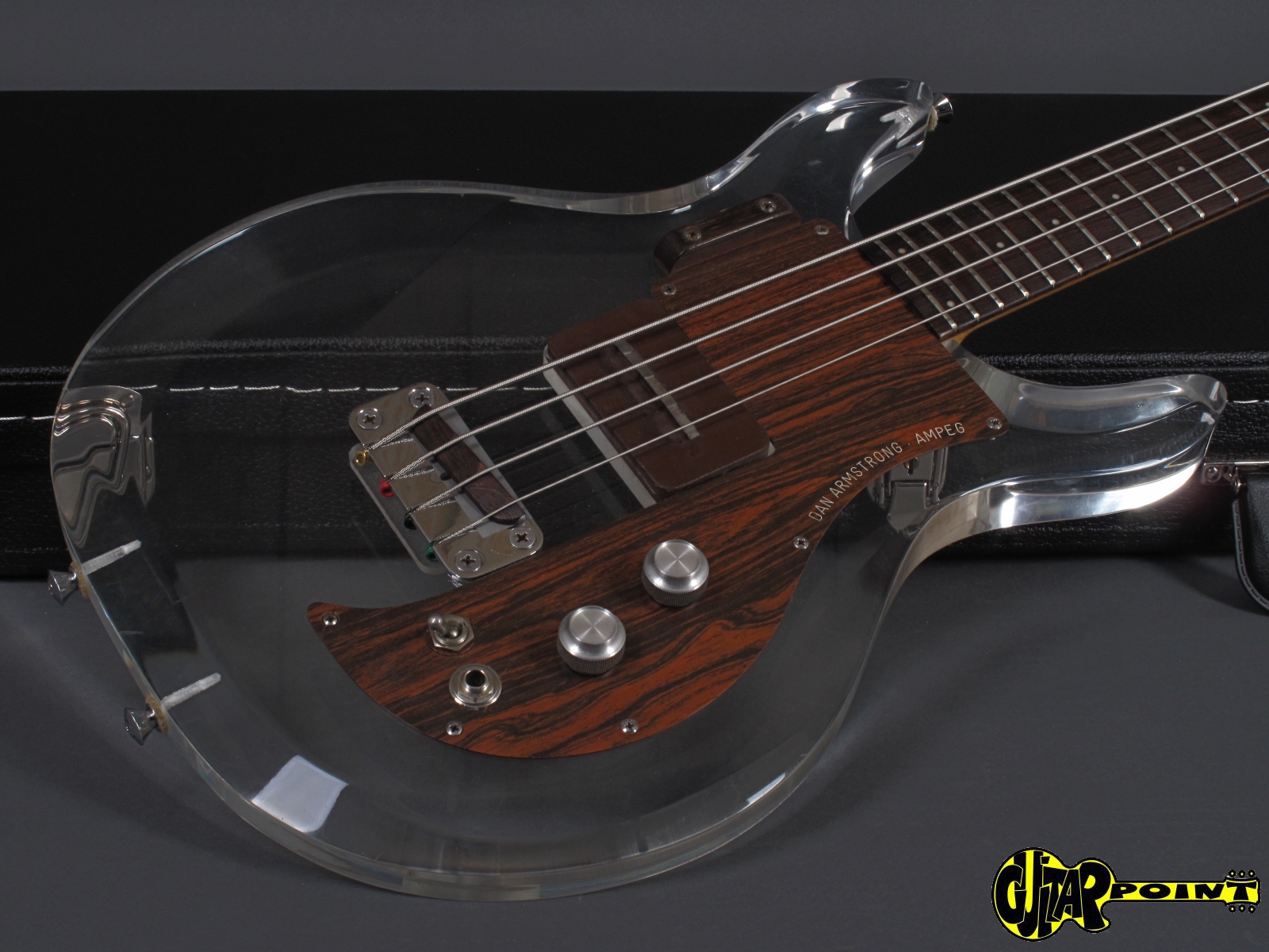 1970 Dan Amstrong (Ampeg) Lucite – Plexiglass Bass – GuitarPoint
