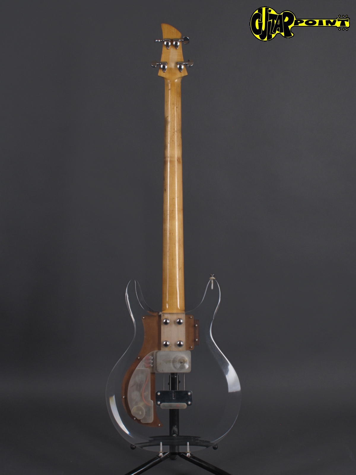 1970 Dan Amstrong (Ampeg) Lucite – Plexiglass Bass – GuitarPoint
