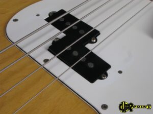 1972 Fender Precision Bass – Natural – GuitarPoint