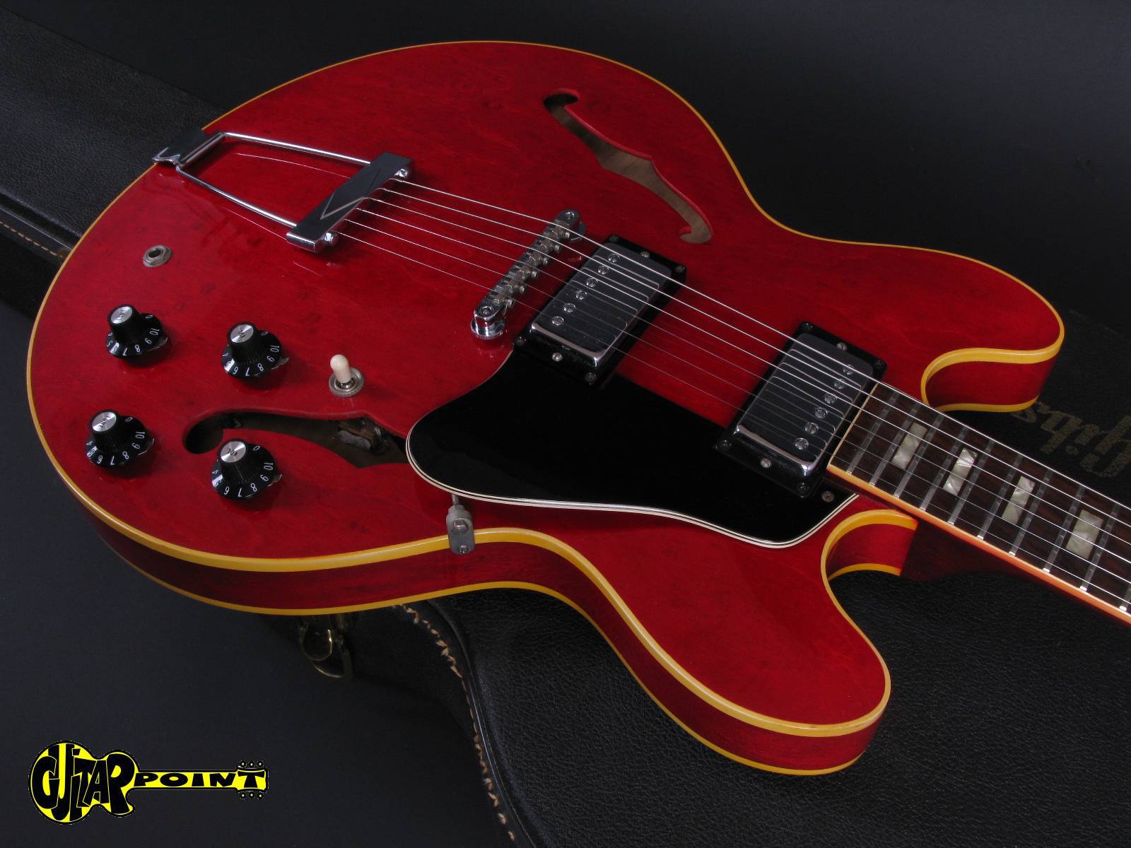 1972 Gibson ES-335 Cherry – GuitarPoint