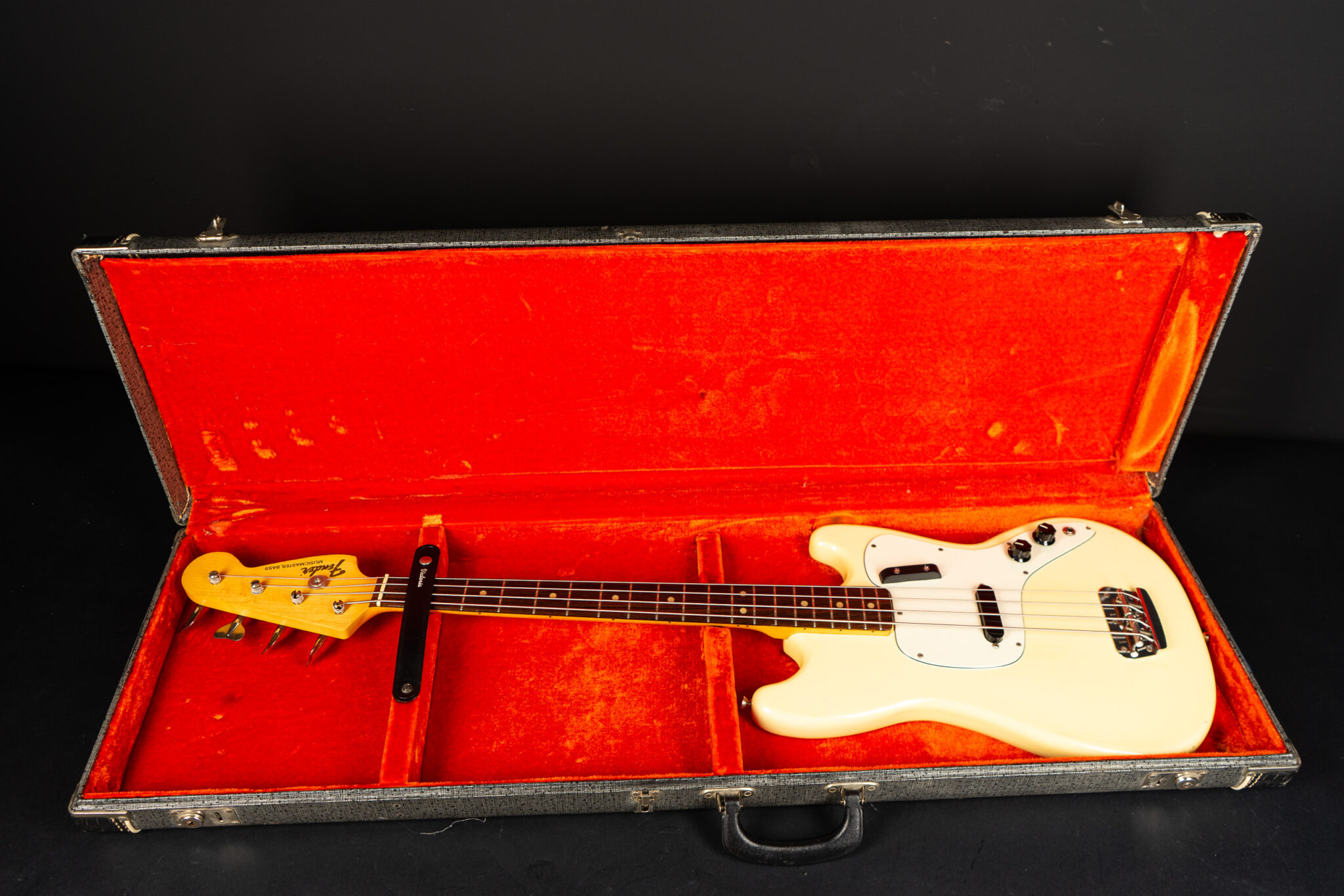 1973 Fender Musicmaster Bass – Olympic White – GuitarPoint