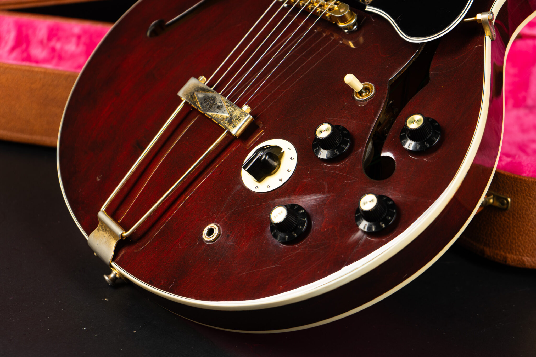 1975 Gibson ES-345 TDSV – Walnut Refin – GuitarPoint