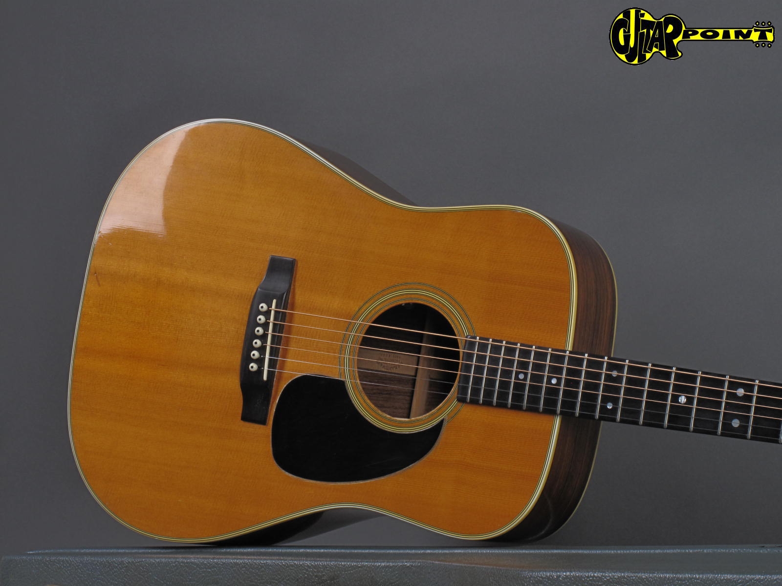 1975 Martin D-28 – Natural (w. PU-Sytem) – GuitarPoint