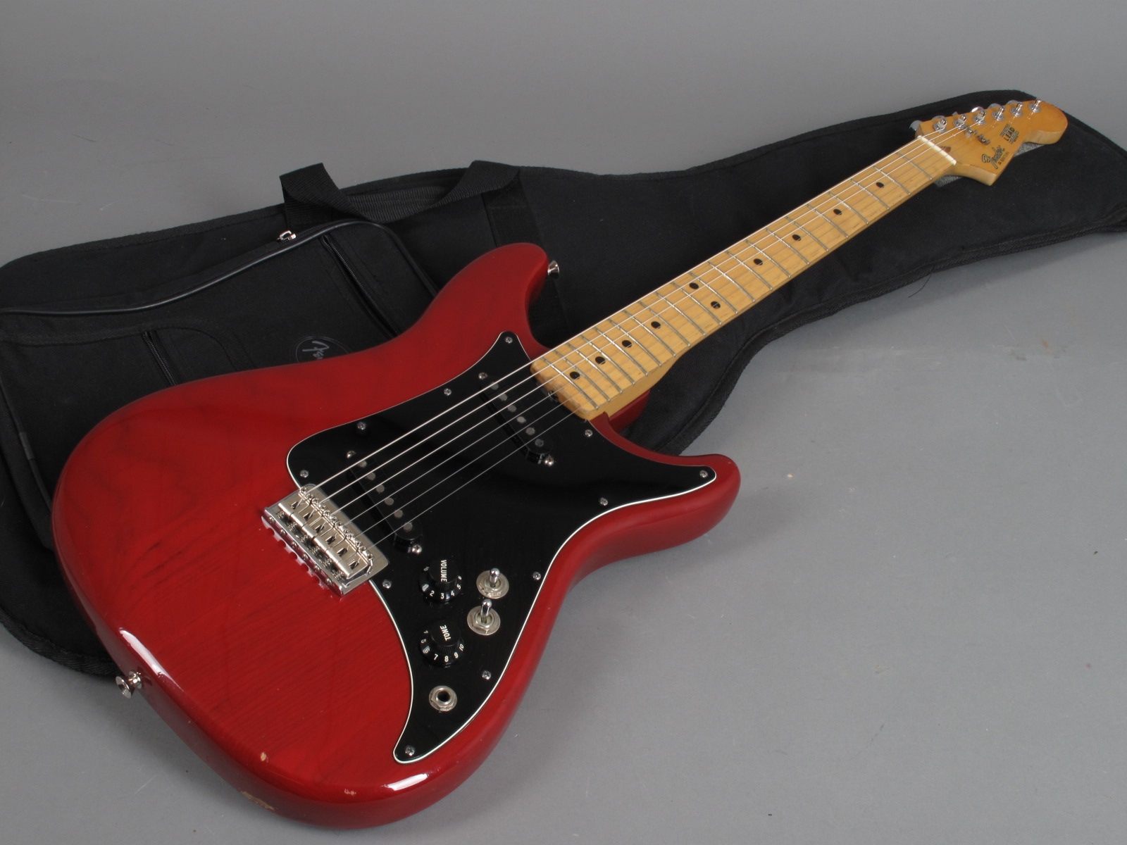 1980 Fender Lead II - Red - Made in USA | GuitarPoint