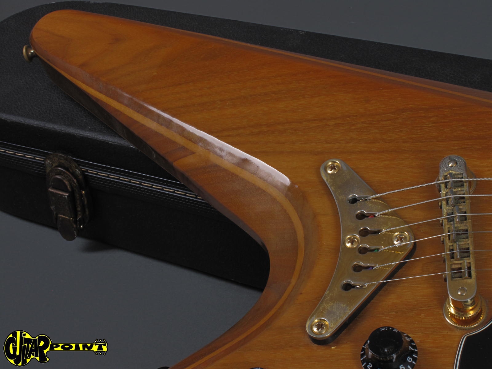 1980 Gibson Flying V2 – Natural – GuitarPoint