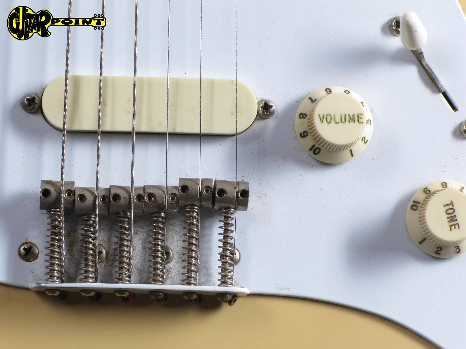 1981 Fender Bullet inkl. orig. Case – GuitarPoint