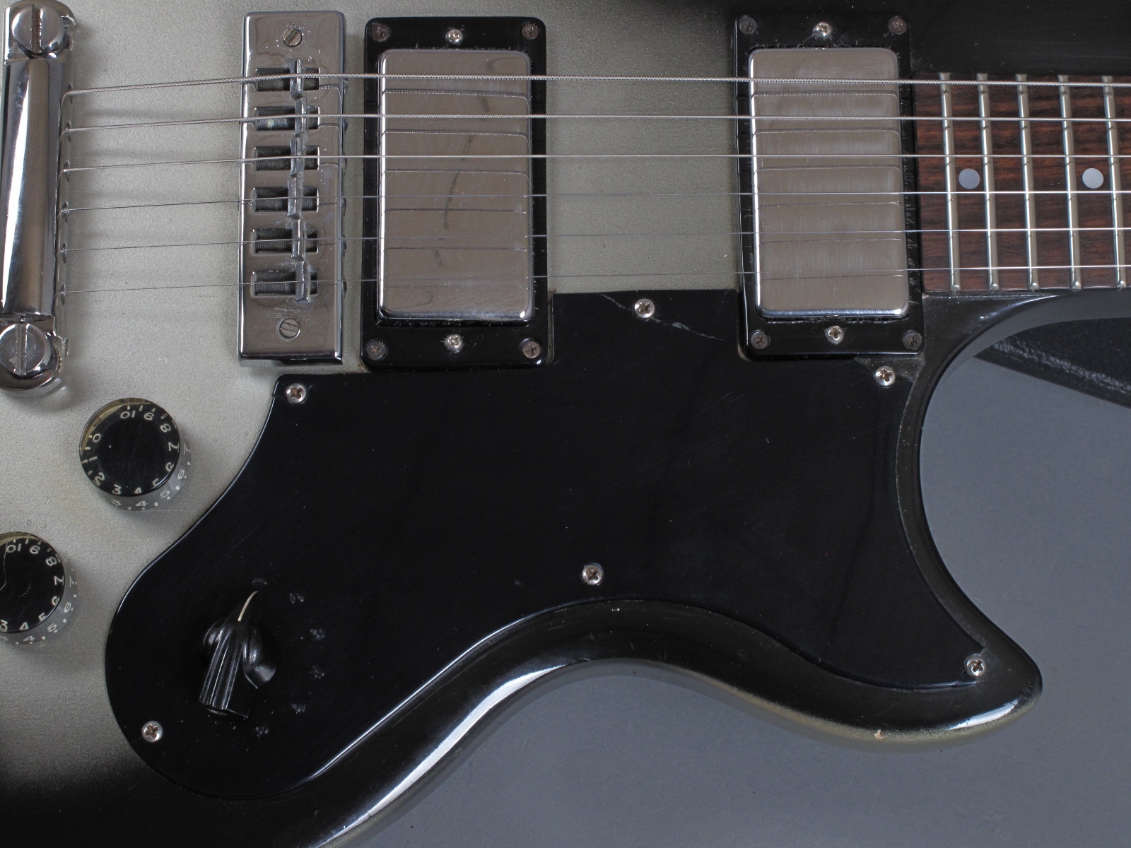 1981 Gibson L6S Custom – Silverburst – GuitarPoint