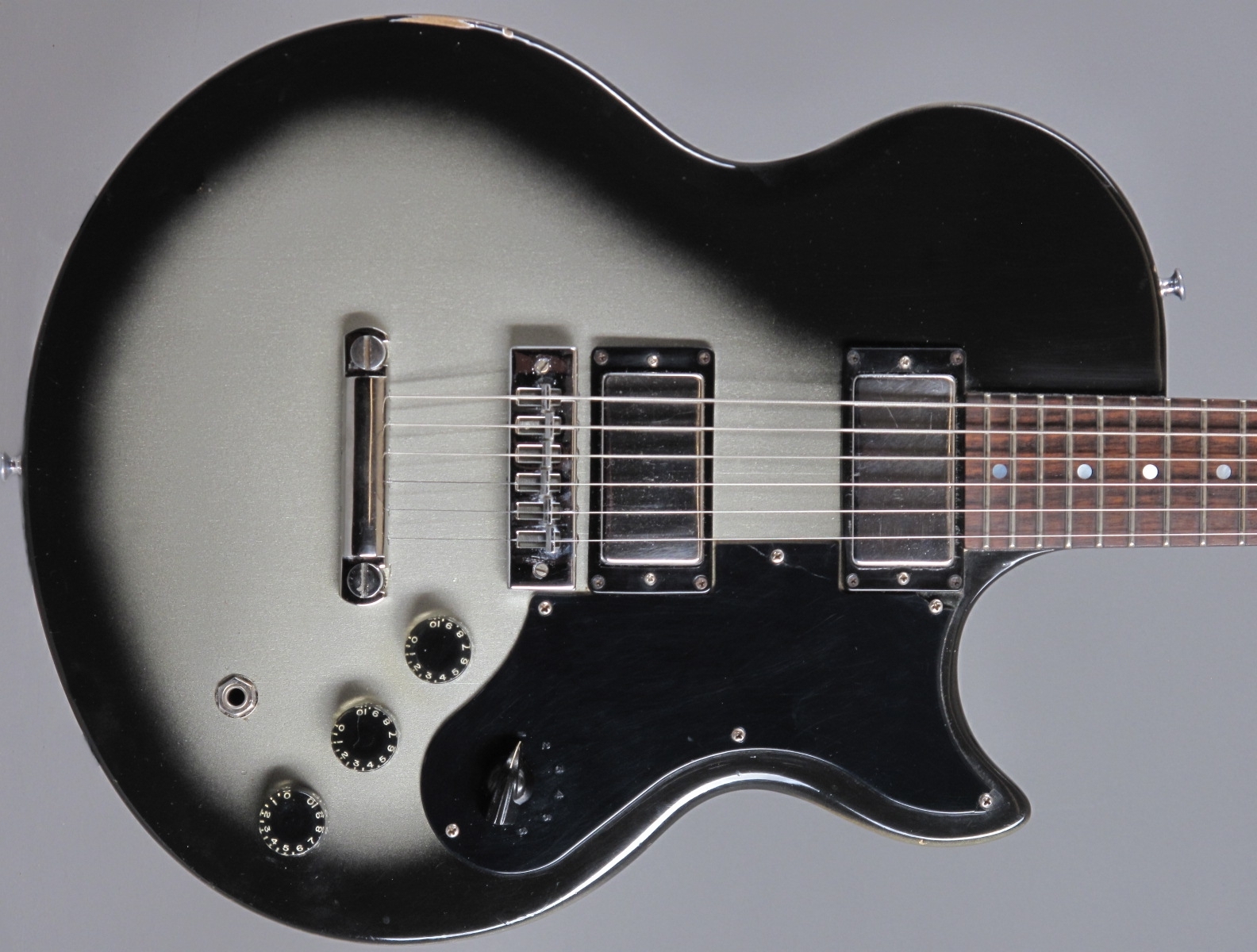 1981 Gibson L6S Custom – Silverburst – GuitarPoint