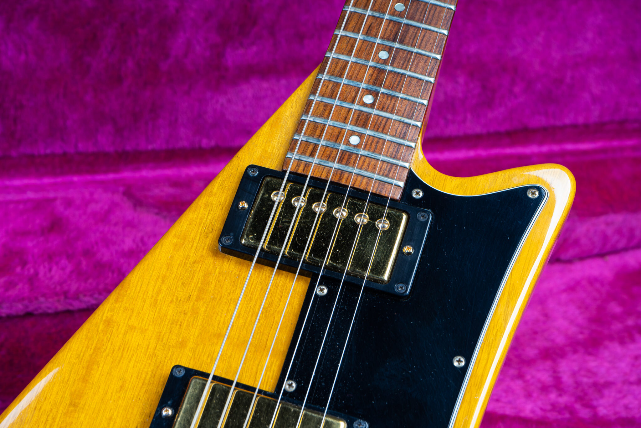 1982 Gibson Moderne Heritage Series Korina – Natural – GuitarPoint