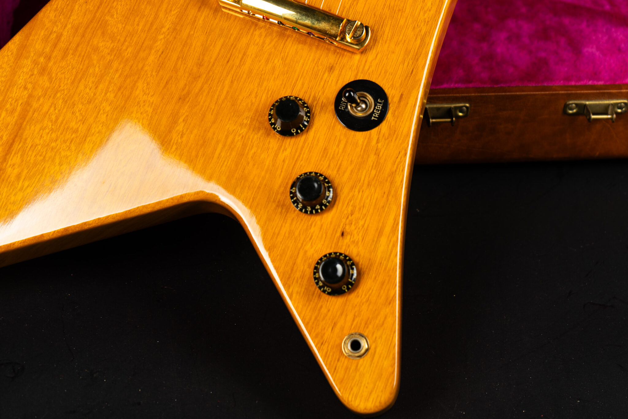 1982 Gibson Moderne Prototype A004 – Natural – GuitarPoint