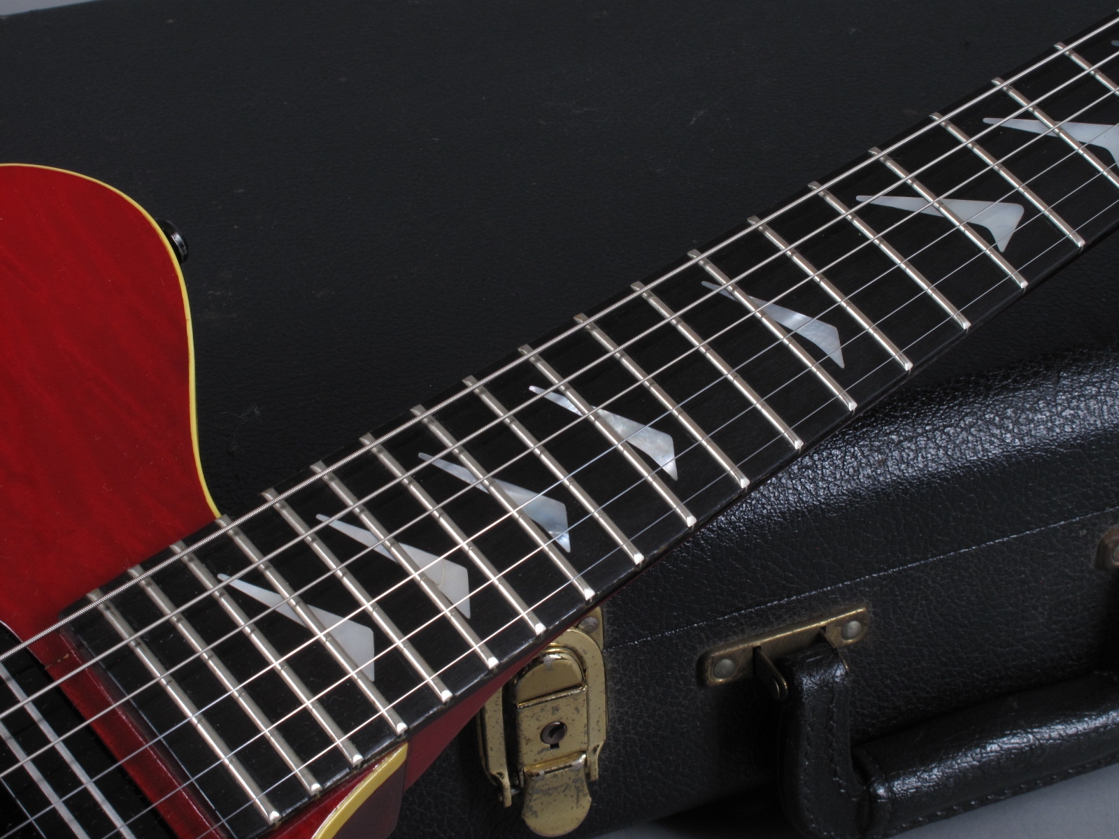 1986 Hamer TLE Custom – Red – GuitarPoint