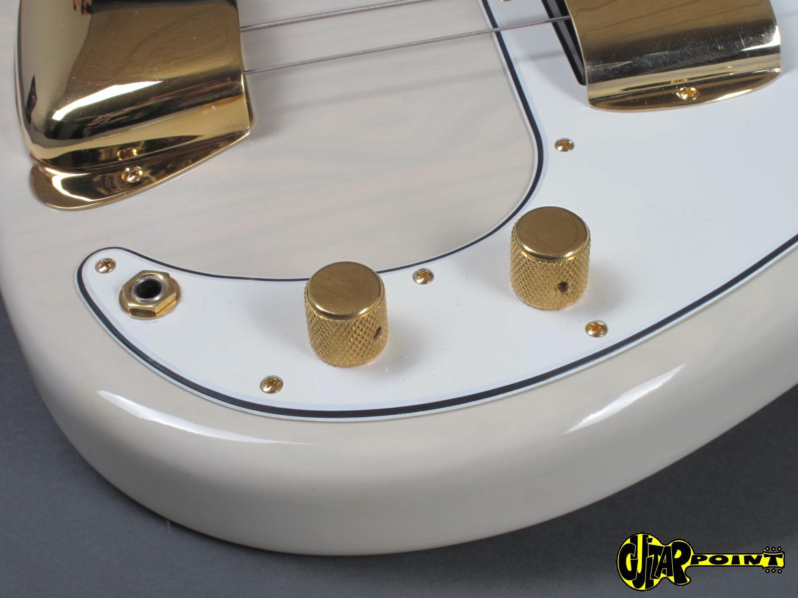1989 Fender´62 Precision Bass - "Mary Kaye" Vintage Reissue - GuitarPoint