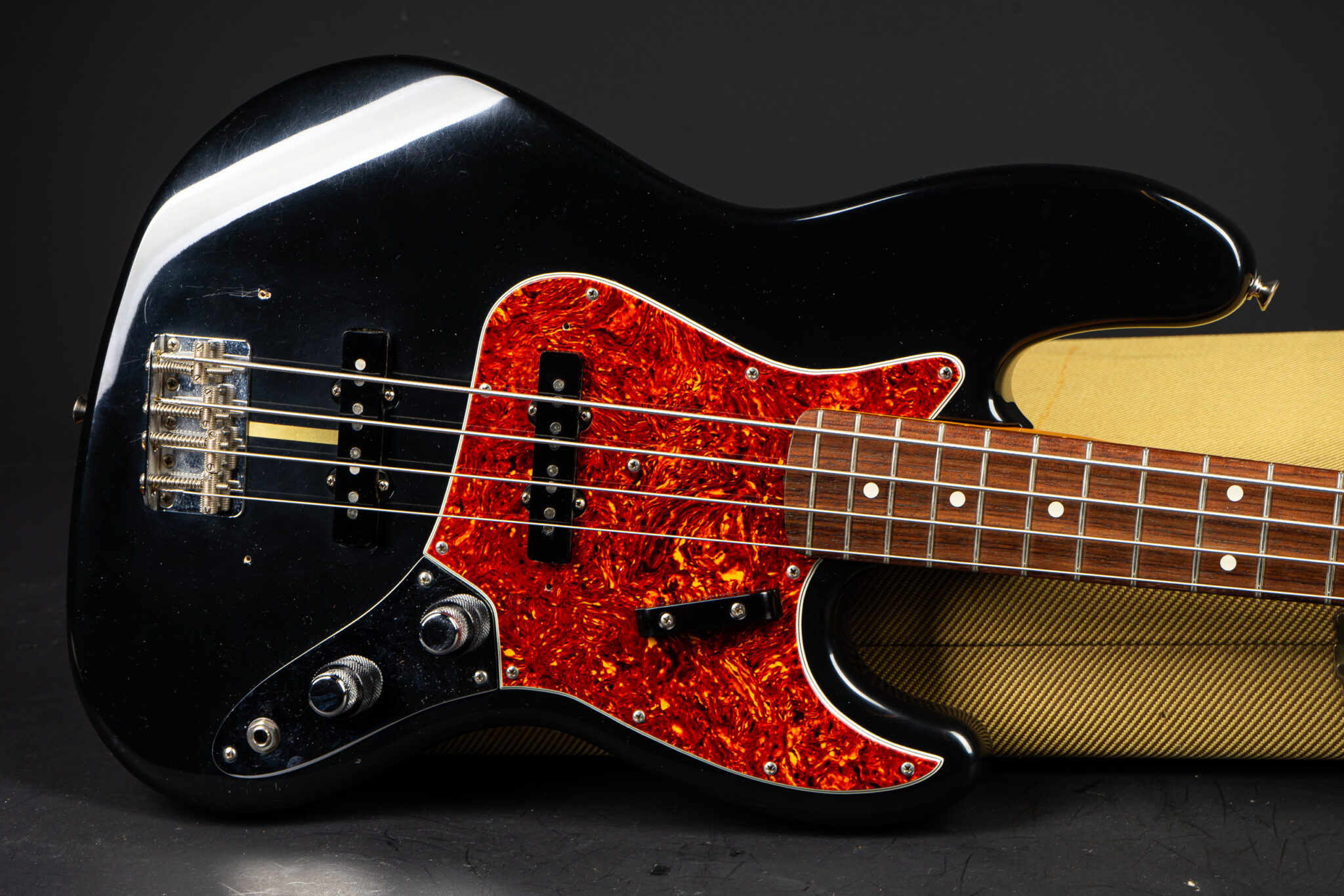 1992 Fender American Vintage 1962 Jazz Bass Reissue – Black – GuitarPoint