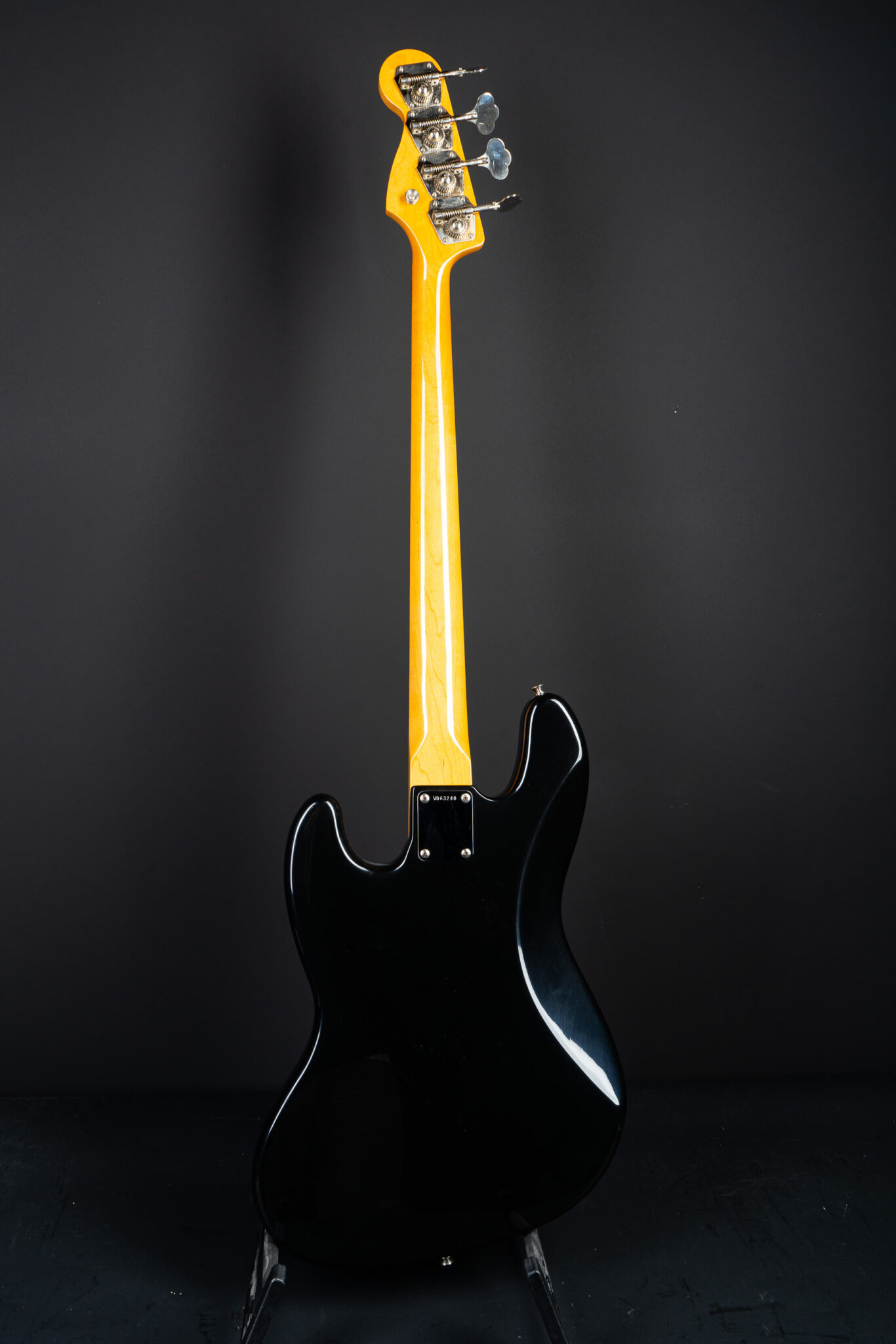 1992 Fender American Vintage 1962 Jazz Bass Reissue Black Guitarpoint
