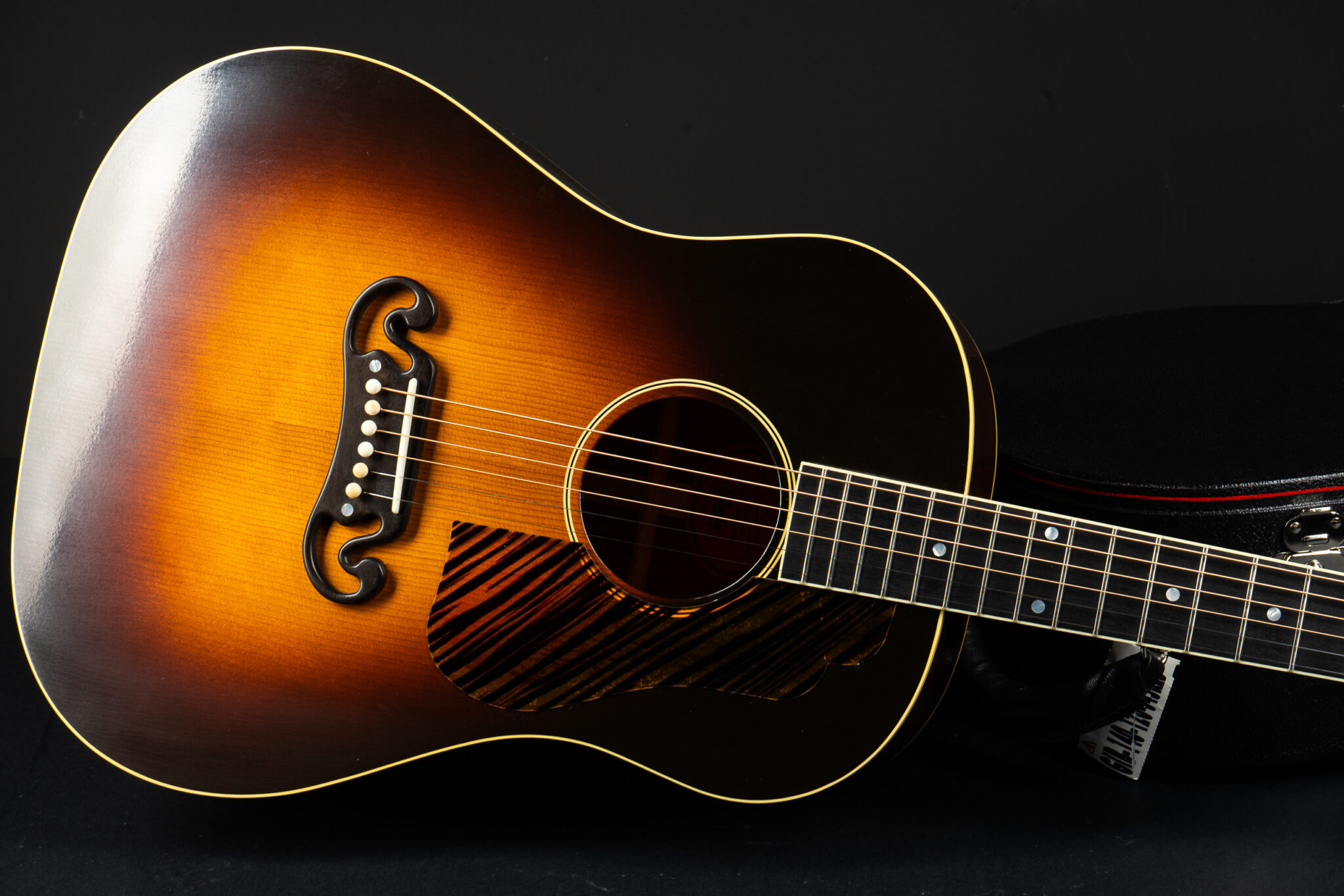 Gibson Custom Shop 1939 J-55 – Sunburst – GuitarPoint