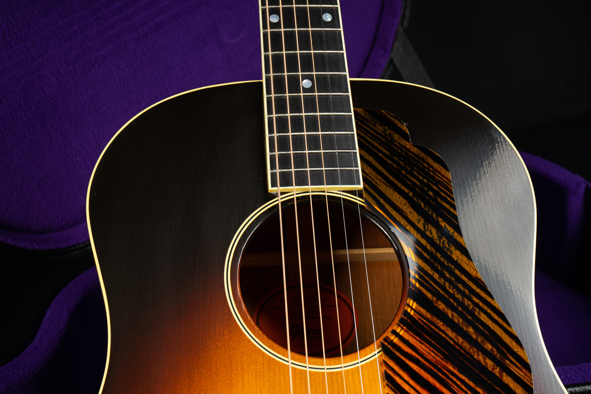 Gibson Custom Shop 1939 J-55 – Sunburst – GuitarPoint