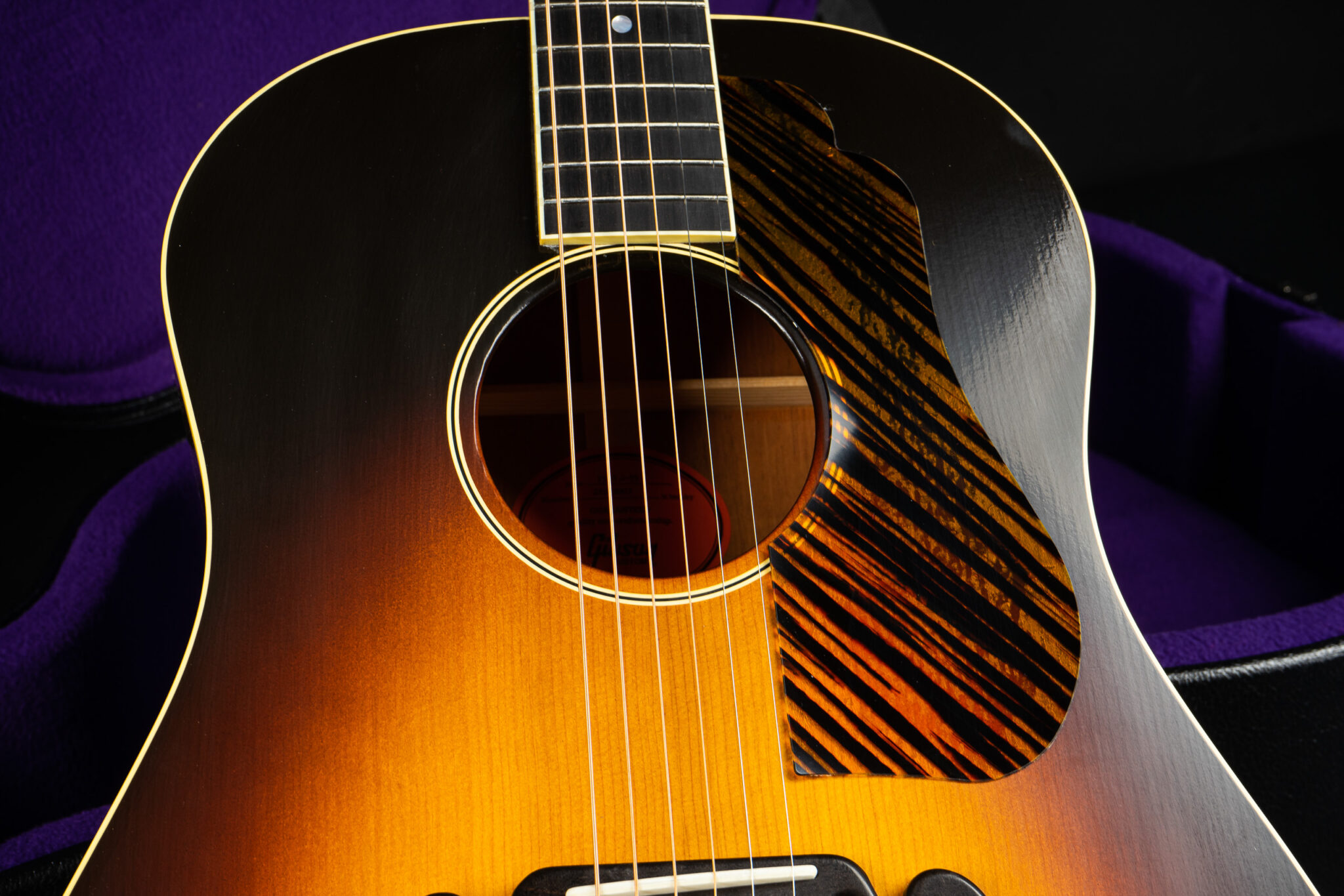 Gibson Custom Shop 1939 J-55 – Sunburst – GuitarPoint