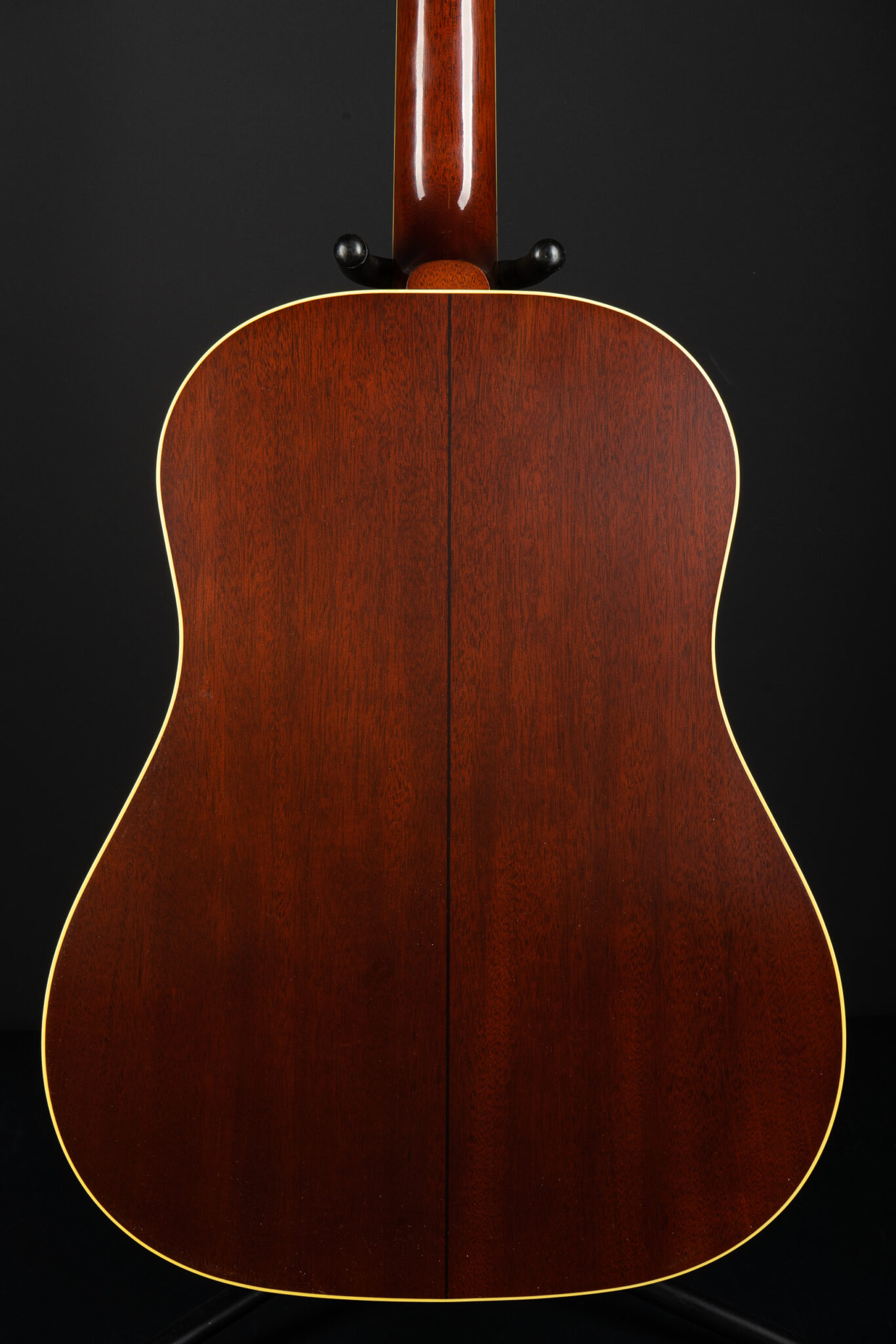 Gibson Custom Shop 1939 J-55 – Sunburst – GuitarPoint