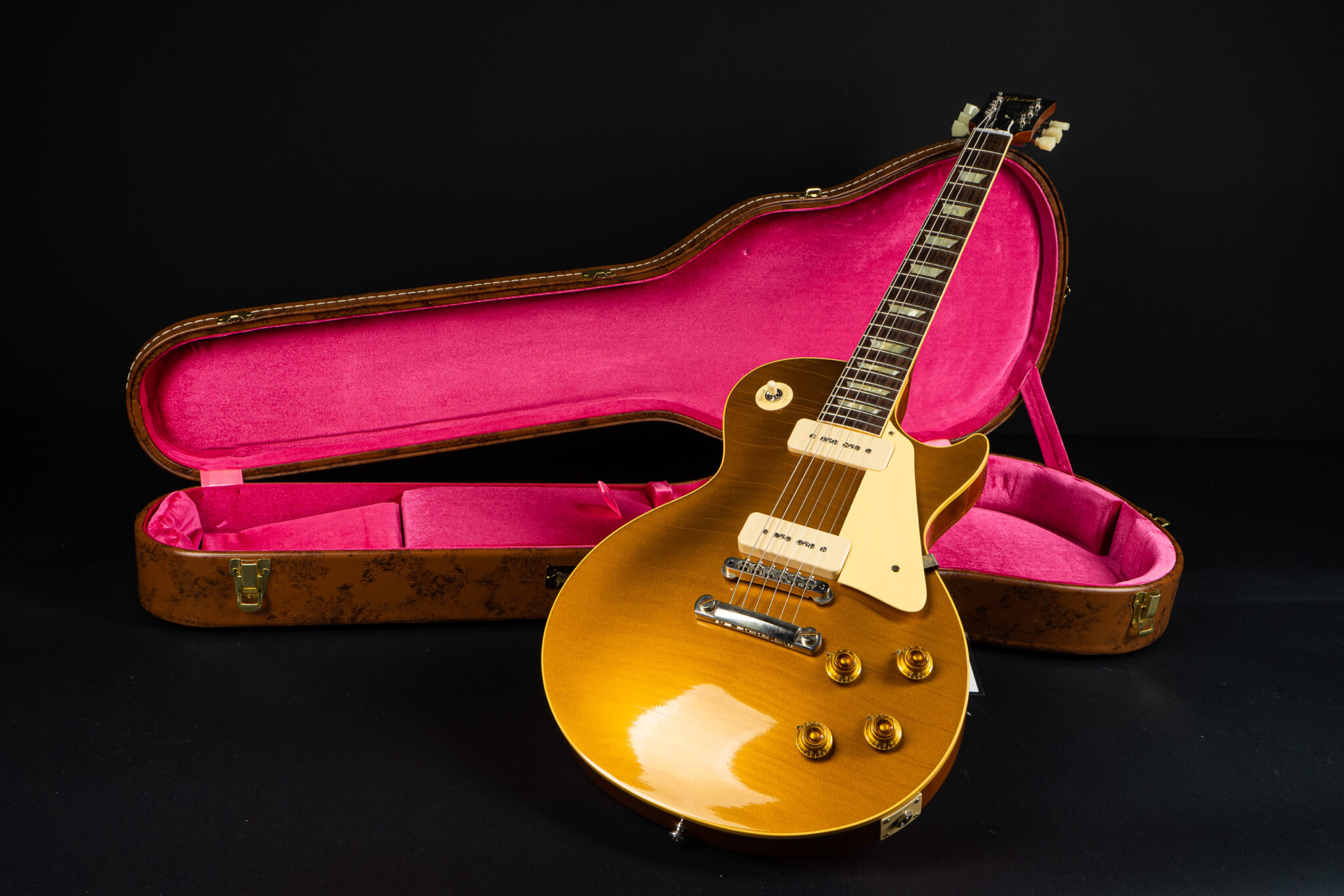 Gibson Custom Shop 1956 Les Paul Ultra Light Aged – Goldtop – GuitarPoint