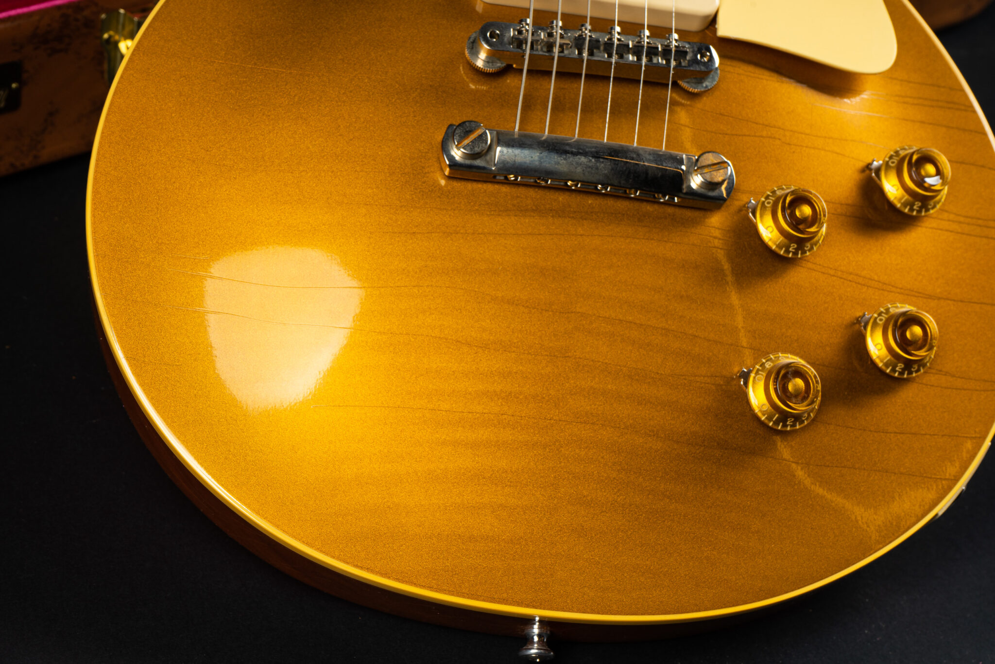 Gibson Custom Shop 1956 Les Paul Ultra Light Aged – Goldtop – GuitarPoint