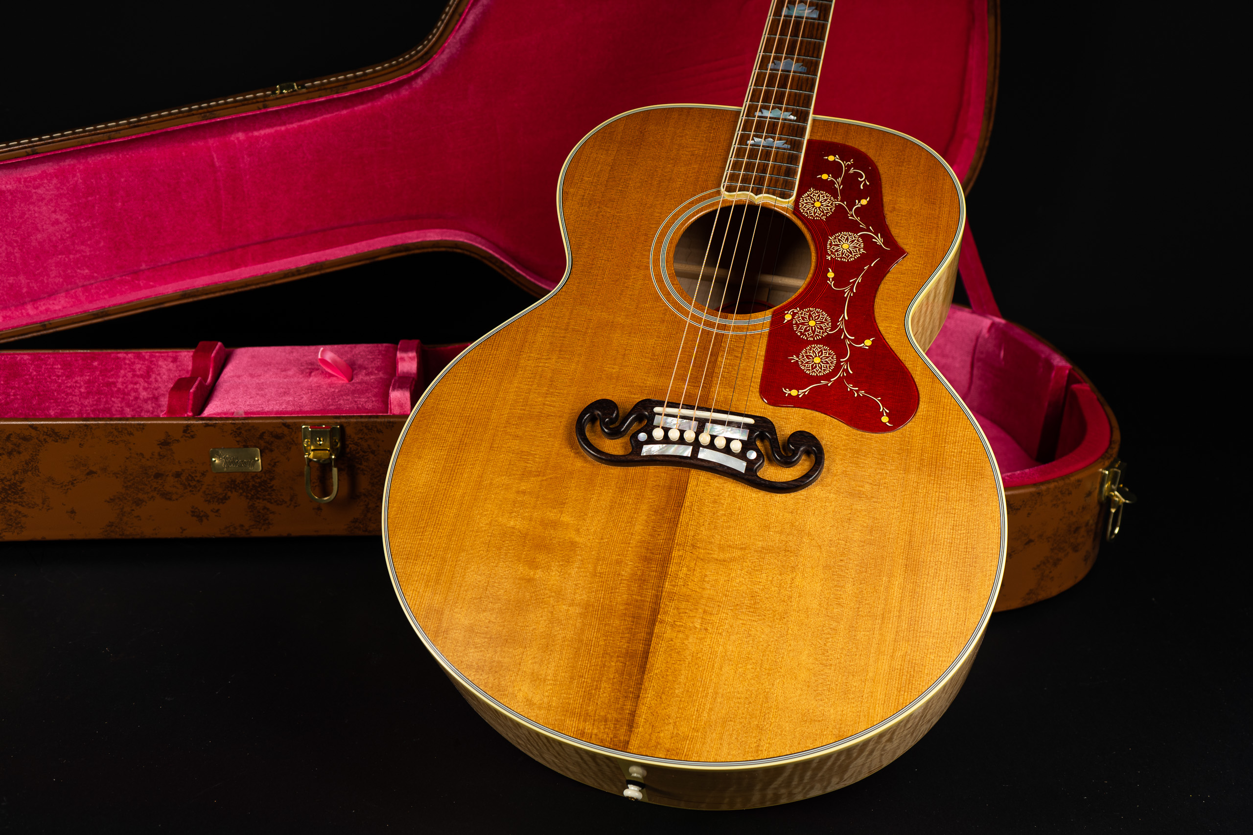 Gibson Custom Shop 1957 SJ-200 – Natural – GuitarPoint