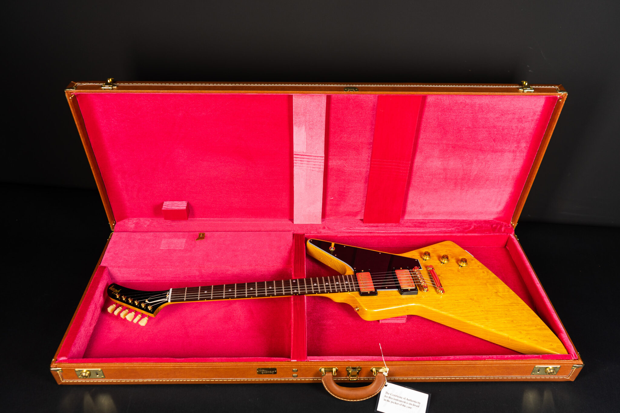 Gibson Custom Shop 1958 Explorer Korina – Black Pickguard and Birdseye ...