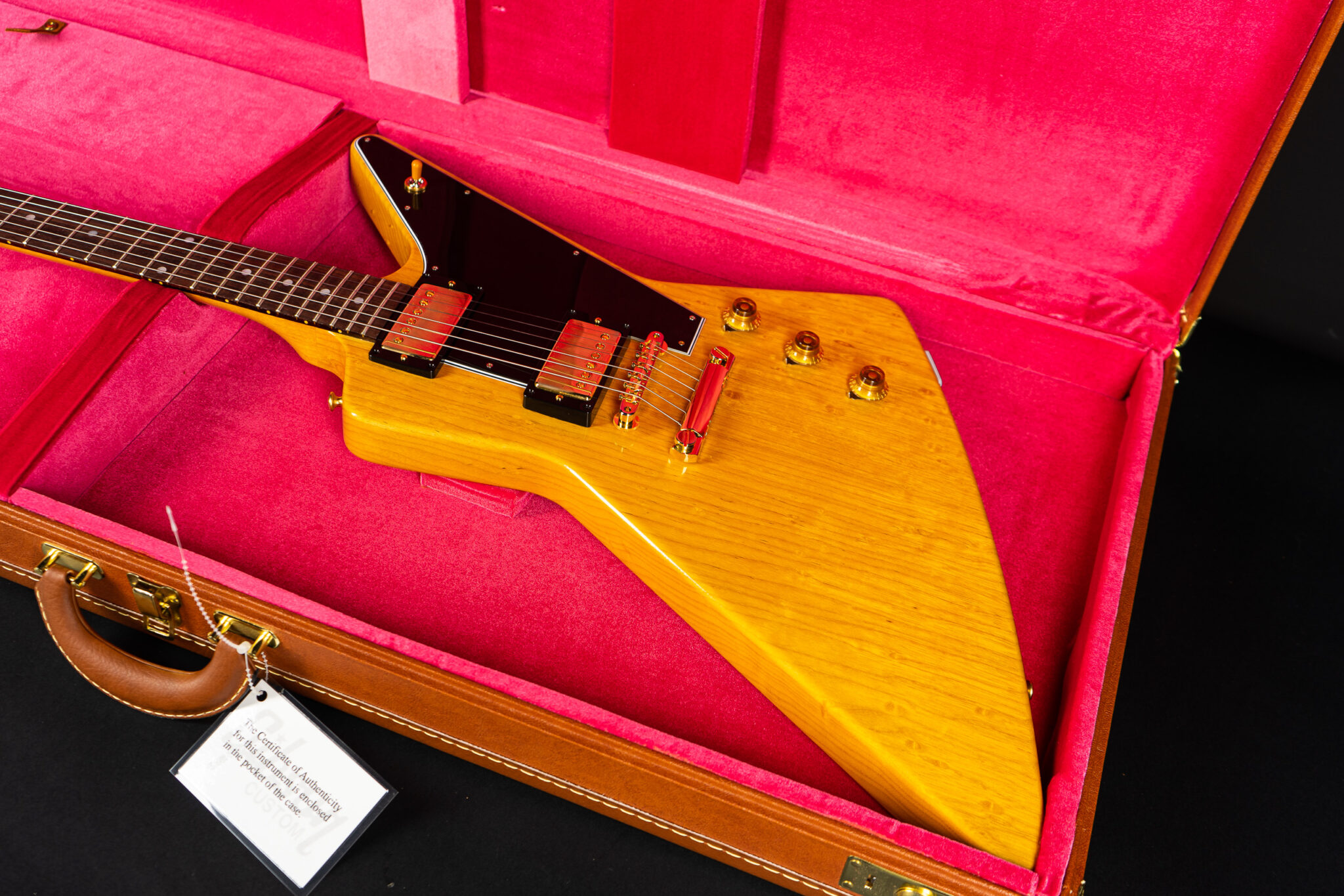 Gibson Custom Shop 1958 Explorer Korina – Black Pickguard and Birdseye ...